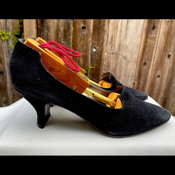 Peter Fox | Shoes | Peter Fox Rare Vintage Black Suede Pumpcourt Shoe ...